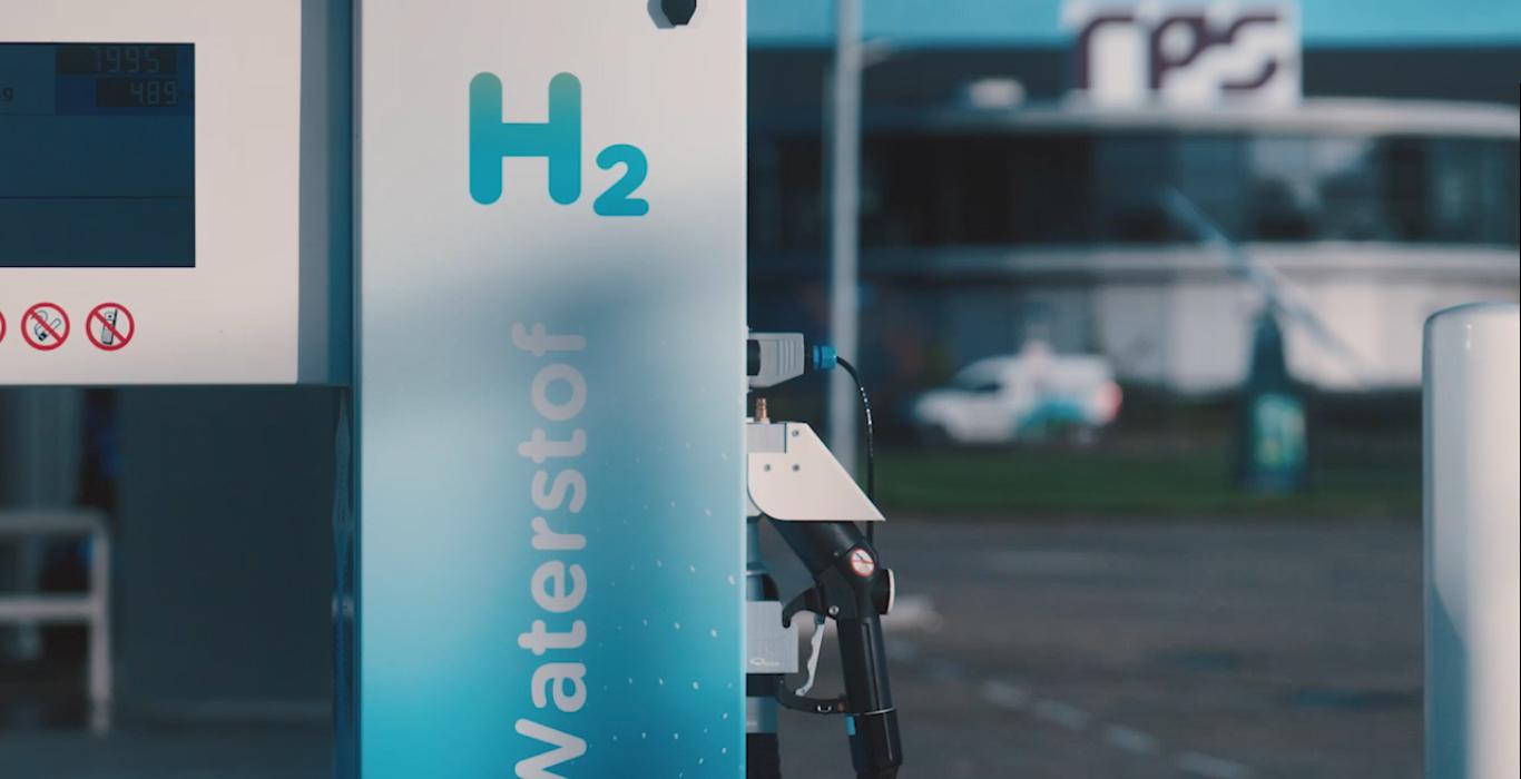 Hydrogen mobility: A Behind-The-Scenes Look at a Multi-Energy Service ...