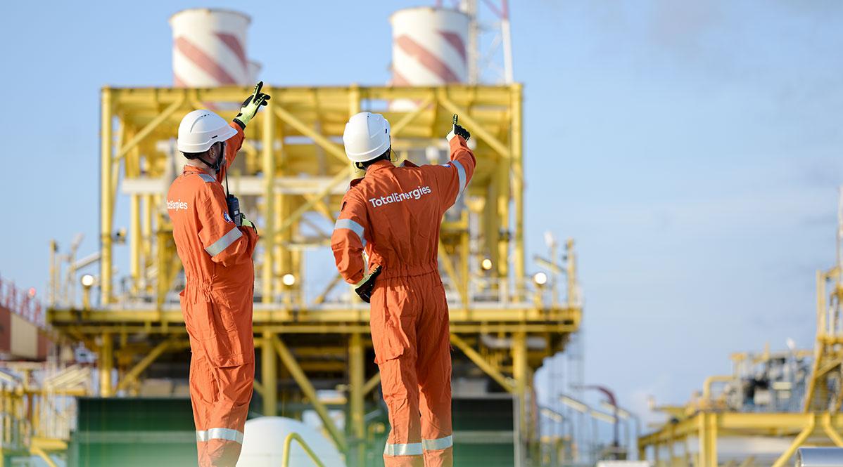 Total Angola Logo File:TAAG Angola Airlines Logo.svg Wikimedia